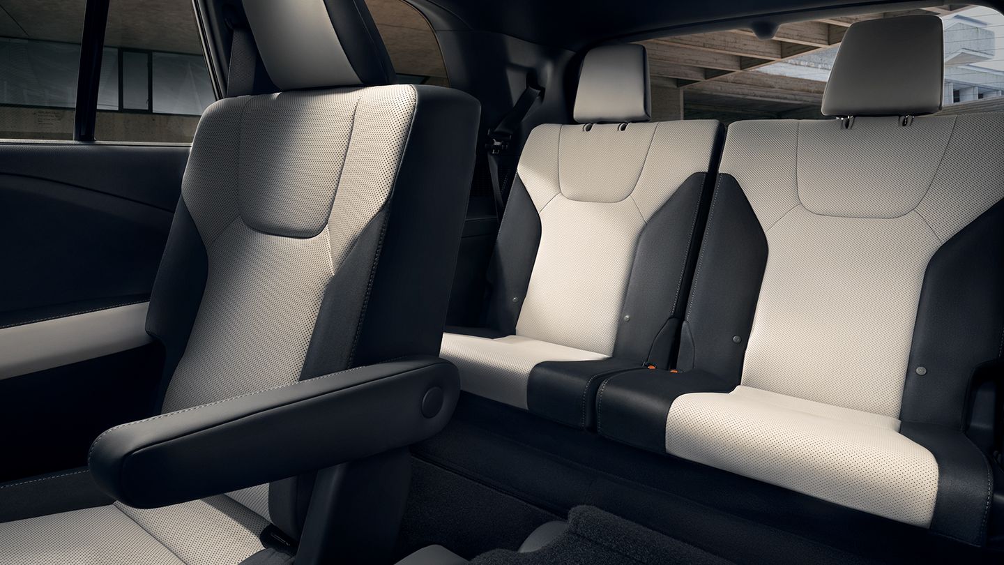 2026 Lexus TX 550h+ – Luxury 3-Row SUV | Lexus.com